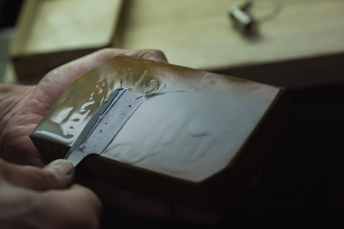 Sharpening Japanese Razors with Sanjo Seisakusho – Japan House London